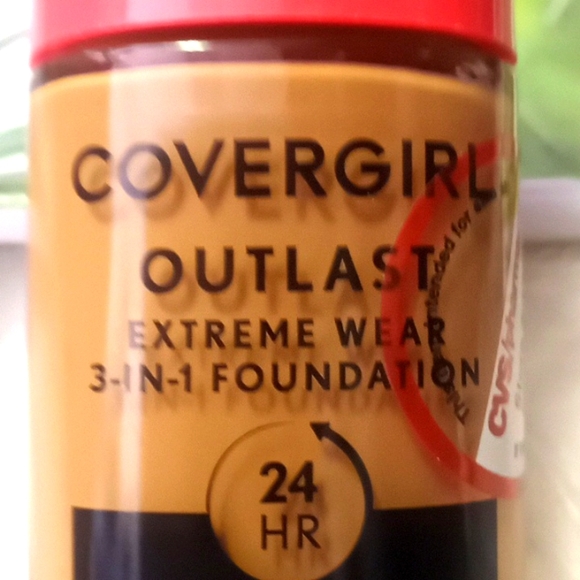 COVERGIRL | Makeup | Covergirl Outlast Extreme Wear Foundation Tawny ...